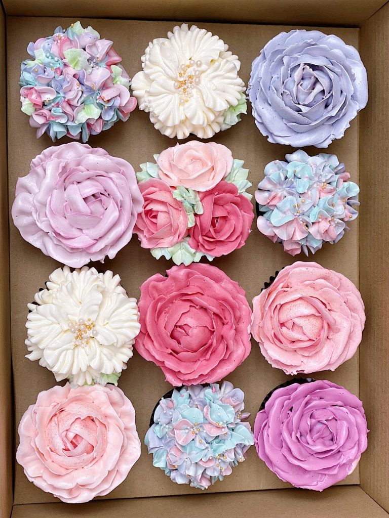 Donna (Box of 12) – Flower Cupcake - Creme Maison Bakery