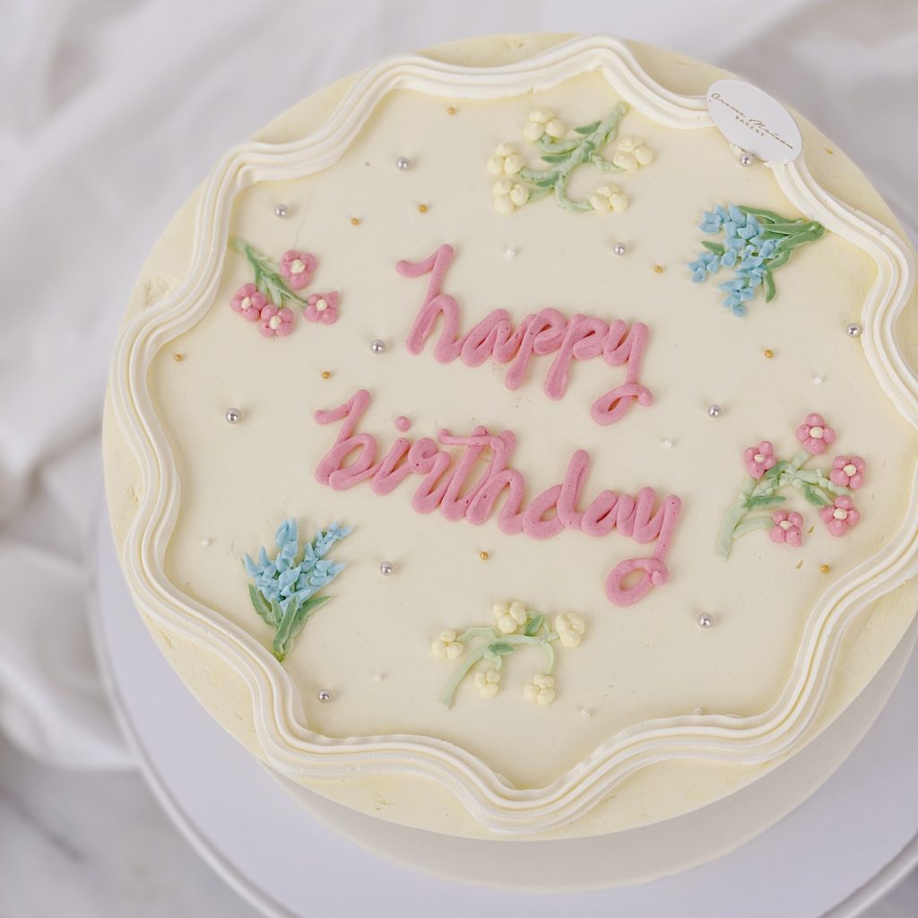 Kendall Fleur – Buttercream Flower Cake - Creme Maison Bakery