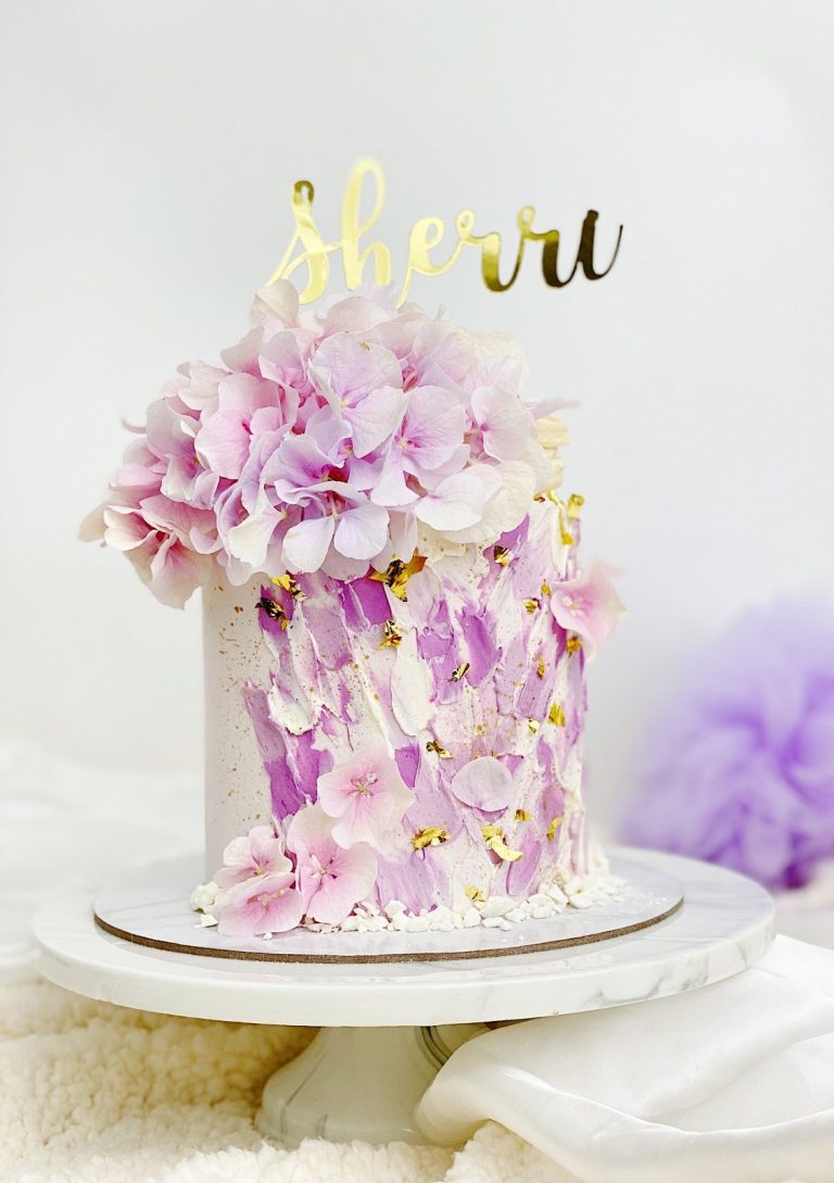 Violet – Flower Cake - Creme Maison Bakery